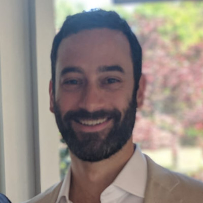 Benjamin Weiss - Headshot 2021 | Concordia